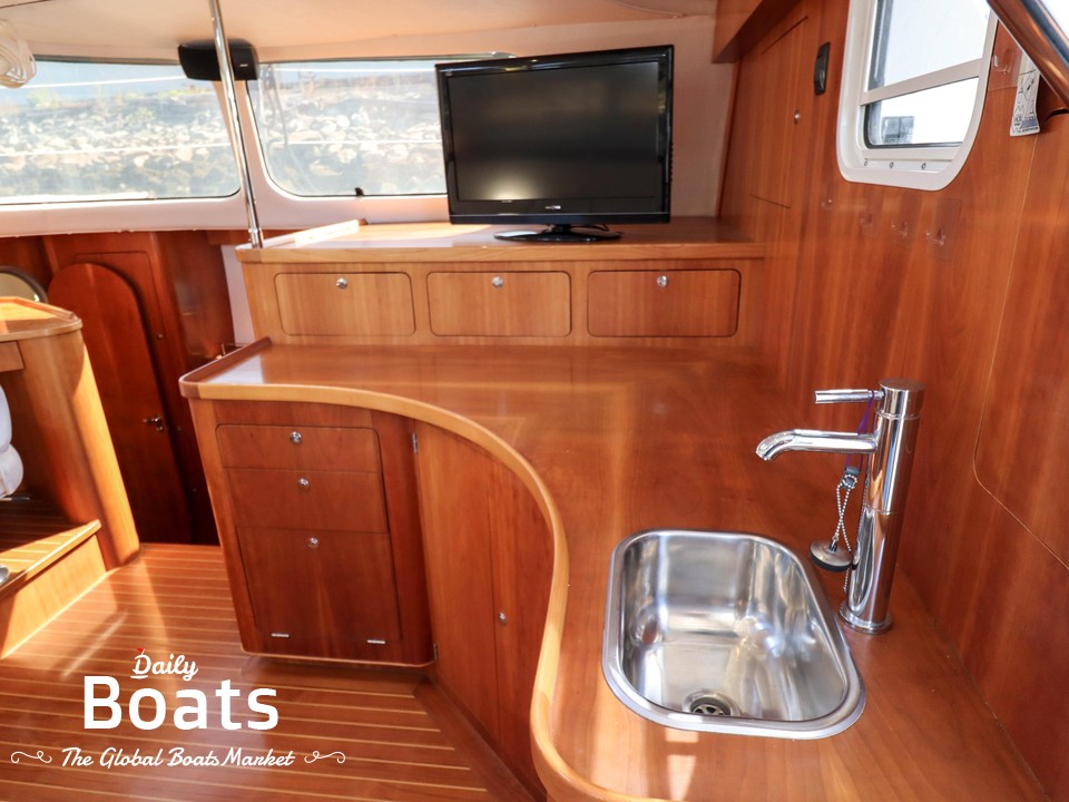 2011 Antares 44I for sale. View price, photos and Buy 2011 Antares 44I ...