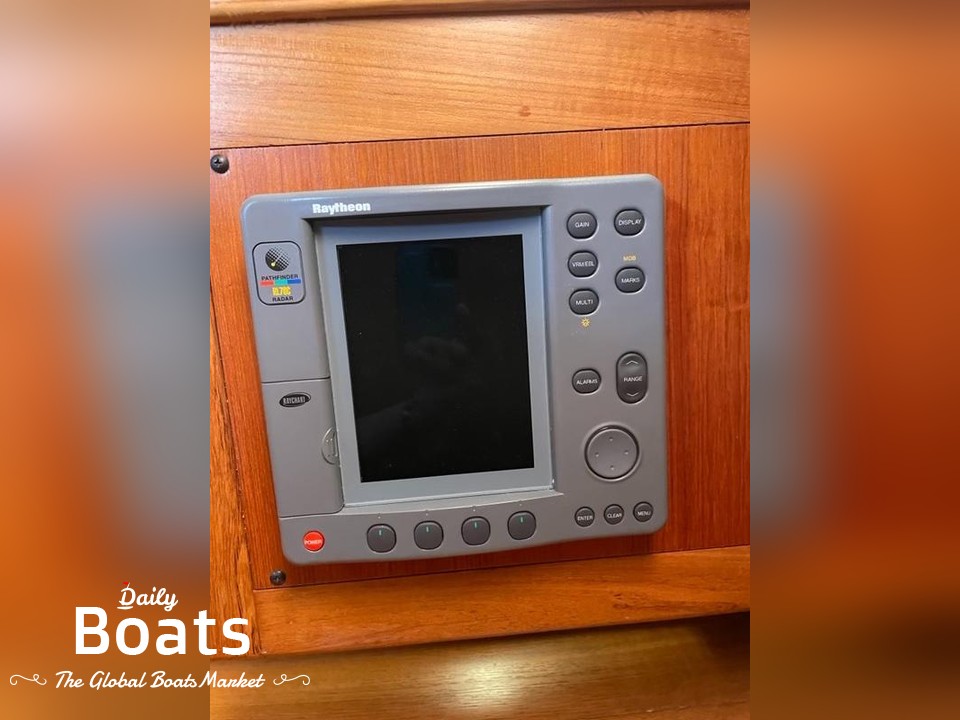 2001 Hunter 460 for sale. View price, photos and Buy 2001 Hunter 460 ...