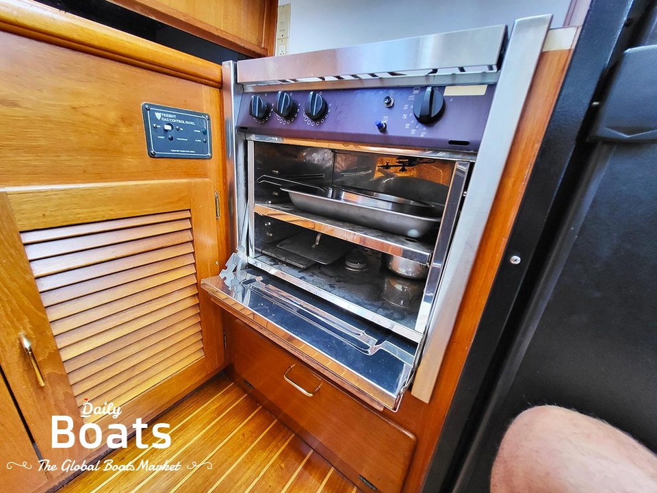 1992 Tollycraft Motor Yacht for sale. View price, photos and Buy 1992 ...