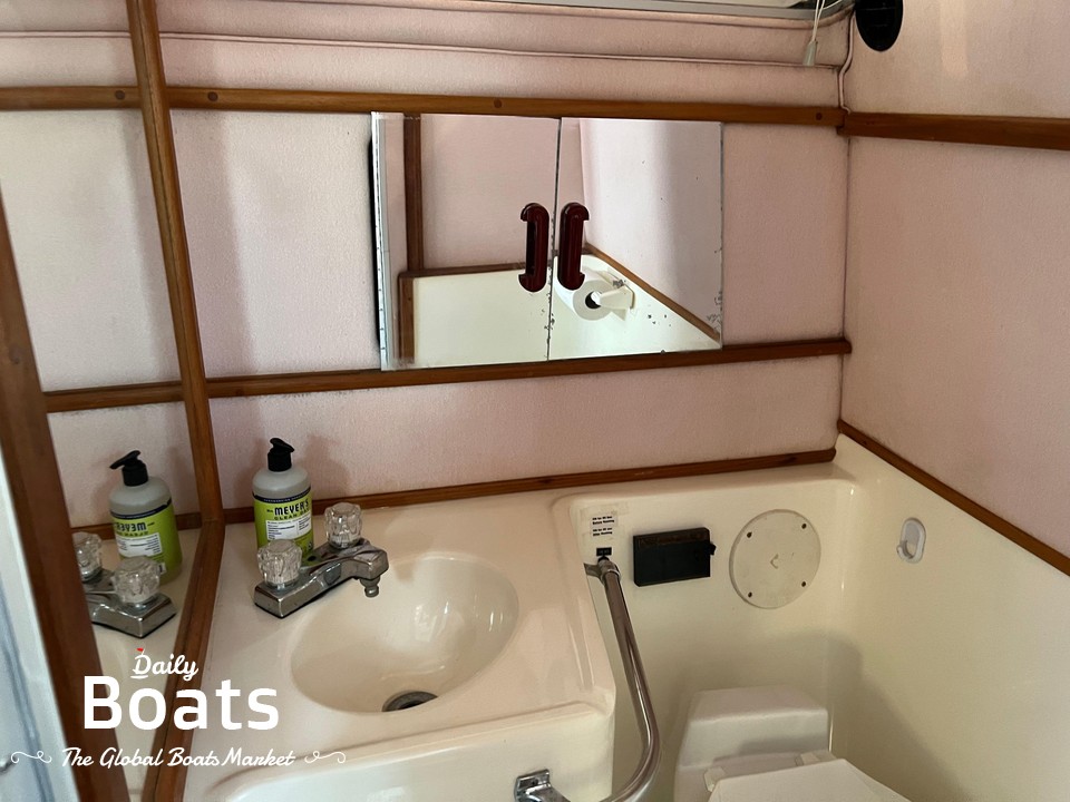 1989 Sea Ray Sun Dancer for sale. View price, photos and Buy 1989 Sea ...