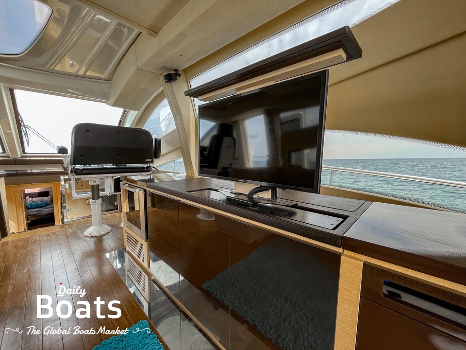 2013 Cranchi 64 Ht for sale. View price, photos and Buy 2013 Cranchi 64 ...