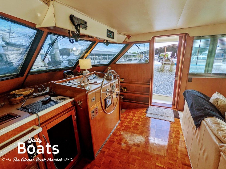 1977 Hatteras 53 Classic Motor Yacht for sale. View price, photos and ...