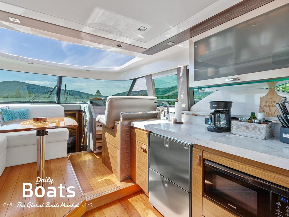 2019 Tiara Yachts 44 Coupe for sale. View price, photos and Buy 2019 ...