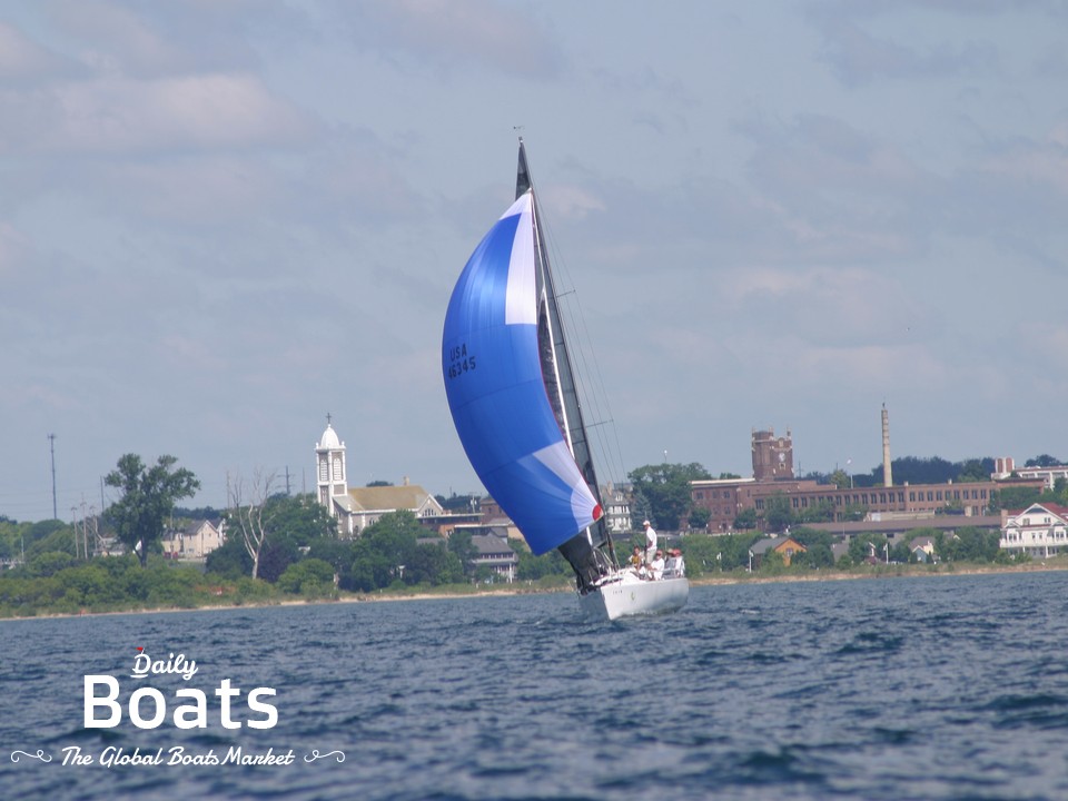 1995 B-Boats B32 for sale. View price, photos and Buy 1995 B-Boats B32 ...