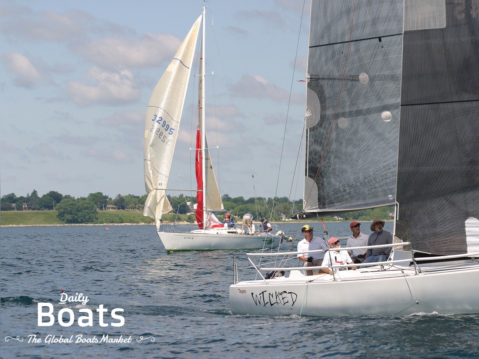 1995 B-Boats B32 for sale. View price, photos and Buy 1995 B-Boats B32 ...