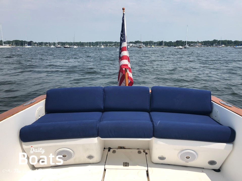 2001 Legacy Yachts 28 for sale. View price, photos and Buy 2001 Legacy ...