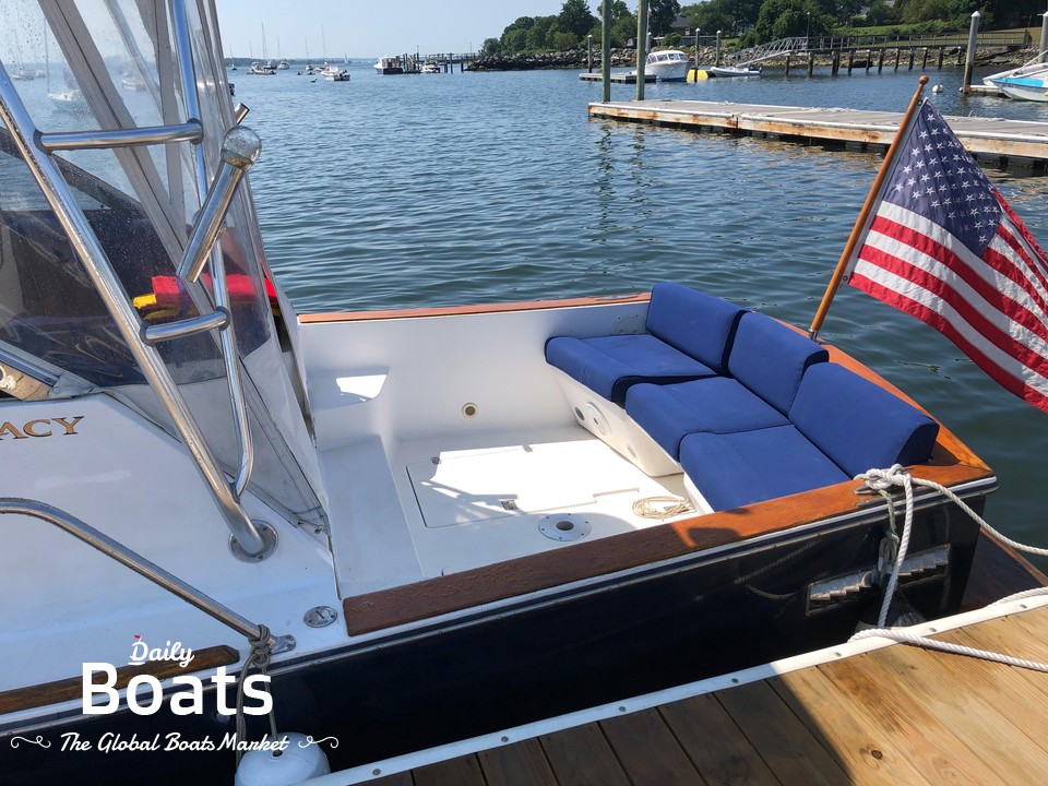 2001 Legacy Yachts 28 for sale. View price, photos and Buy 2001 Legacy ...