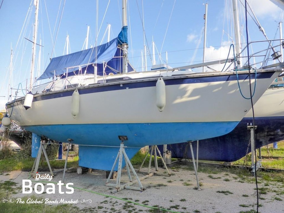 1993 Westerly Oceanquest 35 for sale. View price, photos and Buy 1993 ...