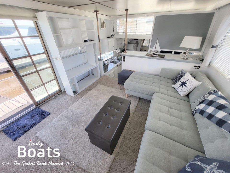 1987 Harbor Master 52 Walk-Around for sale. View price, photos and Buy ...