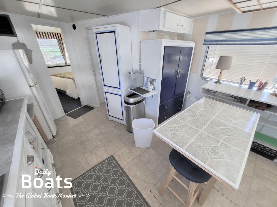 1987 Harbor Master 52 Walk-Around for sale. View price, photos and Buy ...