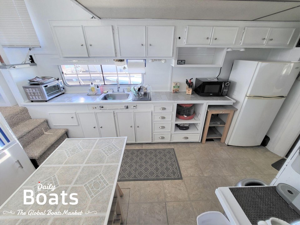 1987 Harbor Master 52 Walk-Around for sale. View price, photos and Buy ...