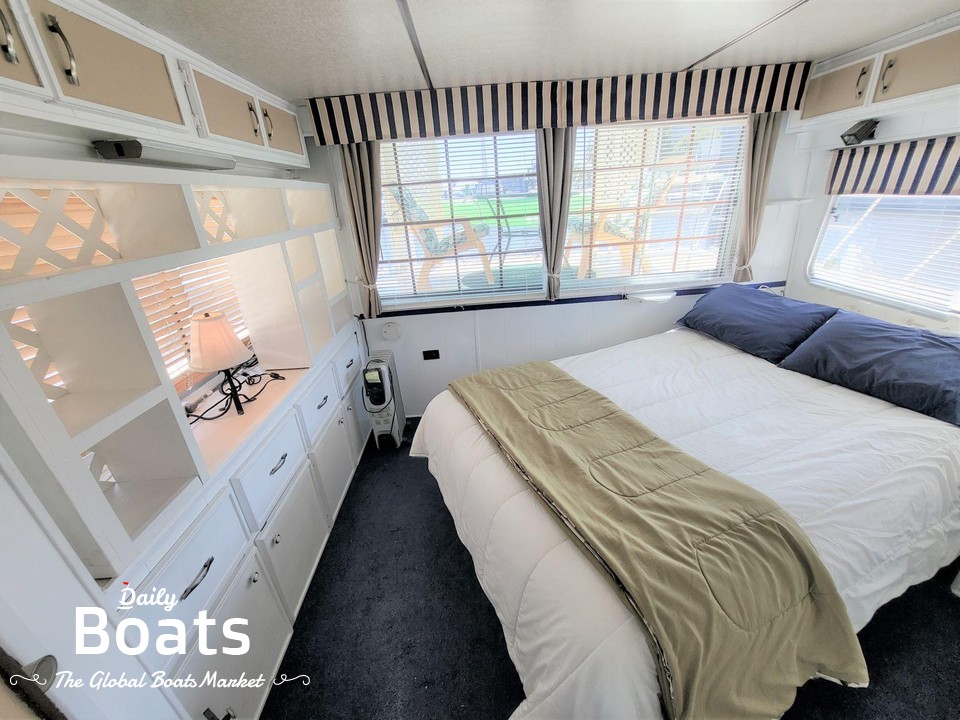 1987 Harbor Master 52 Walk-Around for sale. View price, photos and Buy ...