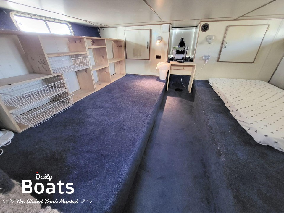 1987 Harbor Master 52 Walk-Around for sale. View price, photos and Buy ...