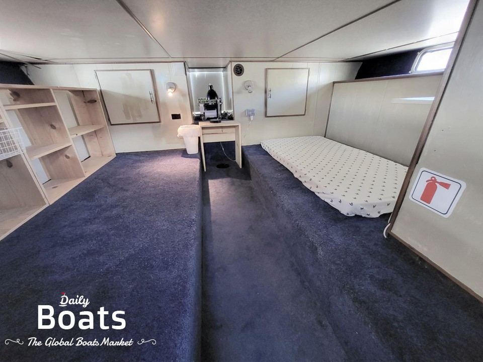 1987 Harbor Master 52 Walk-Around for sale. View price, photos and Buy ...