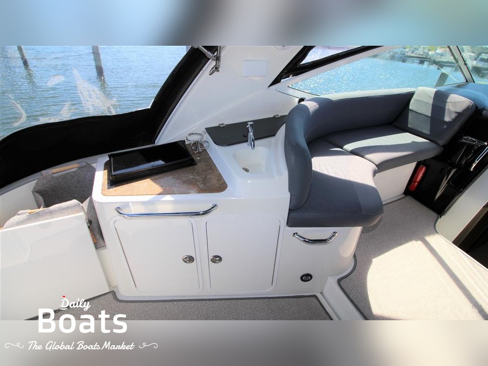 2008 Cruisers Yachts 330 Express for sale. View price, photos and Buy ...