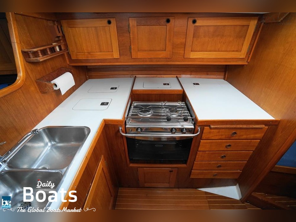1985 Comfort Yachts Comfortina 39 for sale. View price, photos and Buy ...