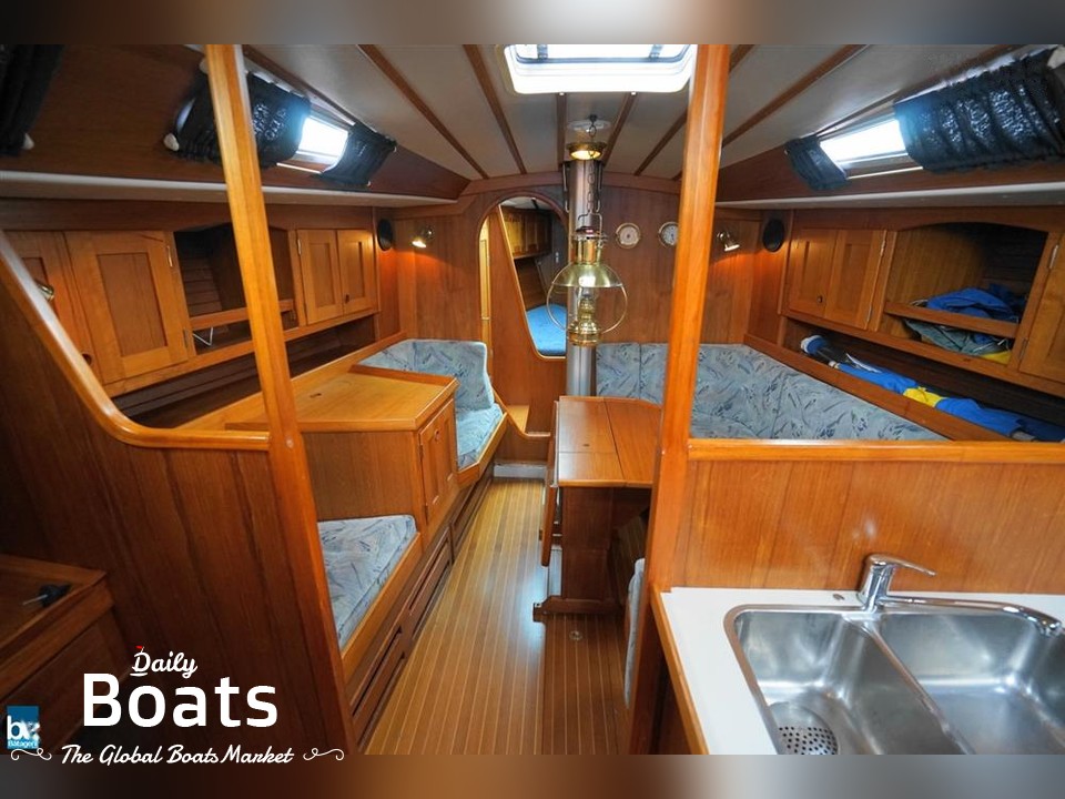 1985 Comfort Yachts Comfortina 39 for sale. View price, photos and Buy ...