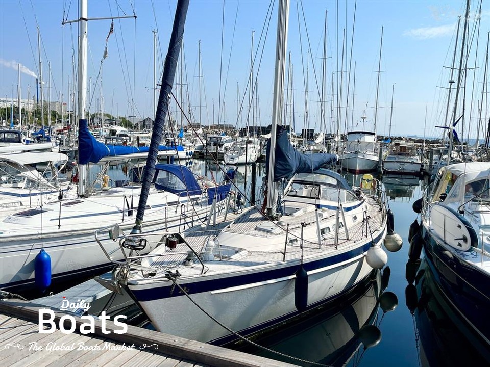 1991 Hallberg Rassy 42 for sale. View price, photos and Buy 1991 ...