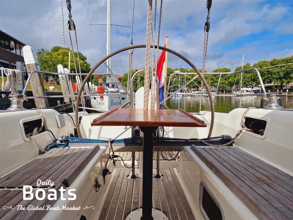 1989 Dynamic 37 for sale. View price, photos and Buy 1989 Dynamic 37 ...