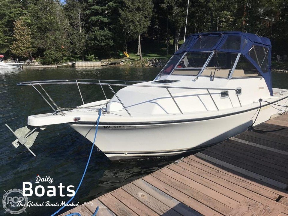 2000 Shamrock 260 Express for sale. View price, photos and Buy 2000 ...