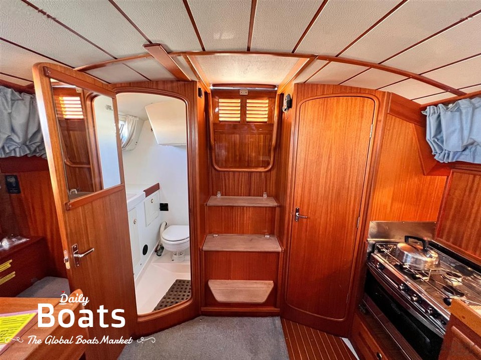 1995 Hallberg Rassy 31 for sale. View price, photos and Buy 1995 ...