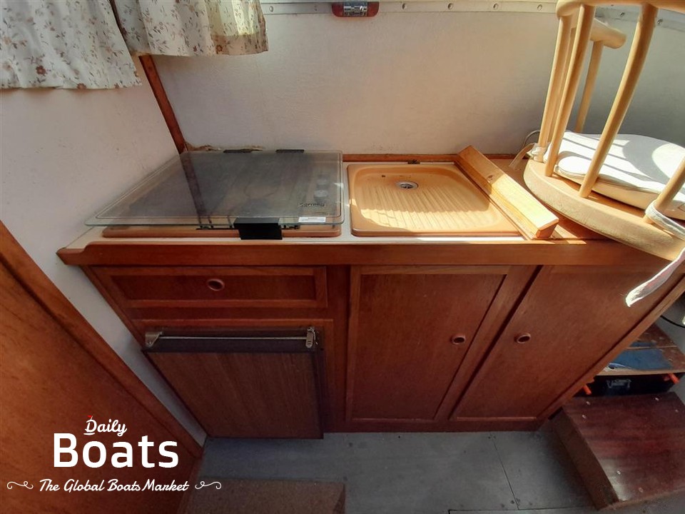 1985 Cheverton Boats 27 for sale. View price, photos and Buy 1985 ...