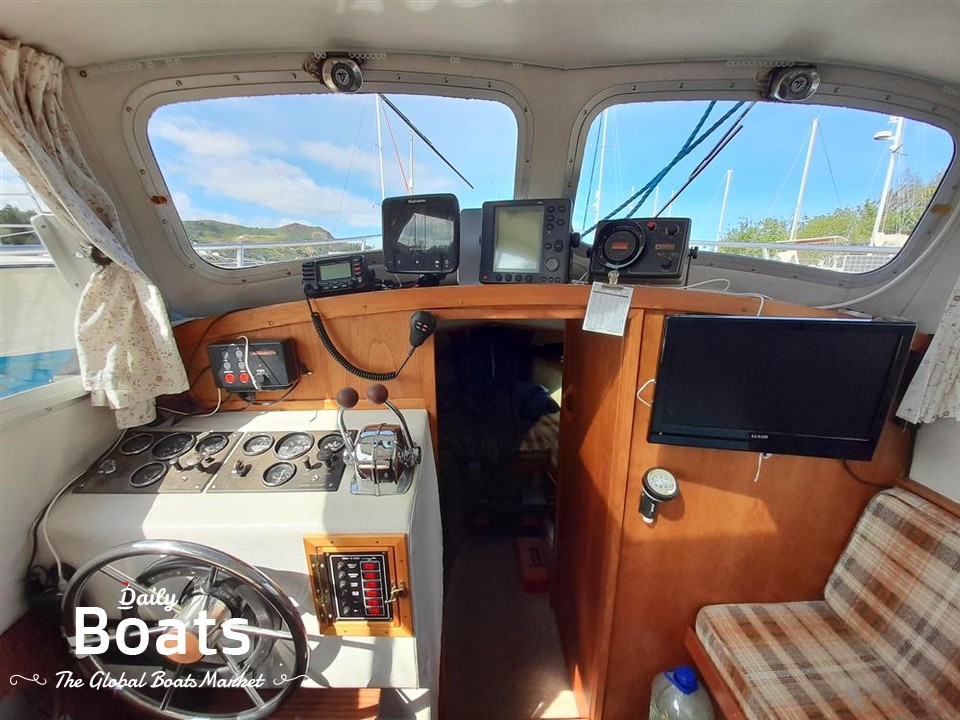 1985 Cheverton Boats 27 for sale. View price, photos and Buy 1985 ...