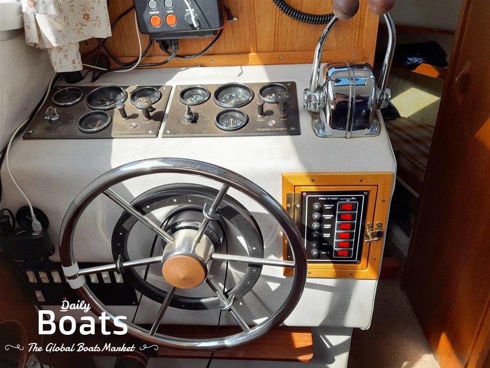 1985 Cheverton Boats 27 for sale. View price, photos and Buy 1985 ...