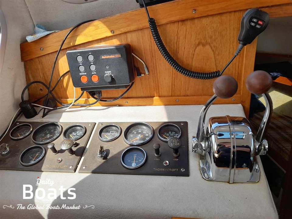 1985 Cheverton Boats 27 for sale. View price, photos and Buy 1985 ...