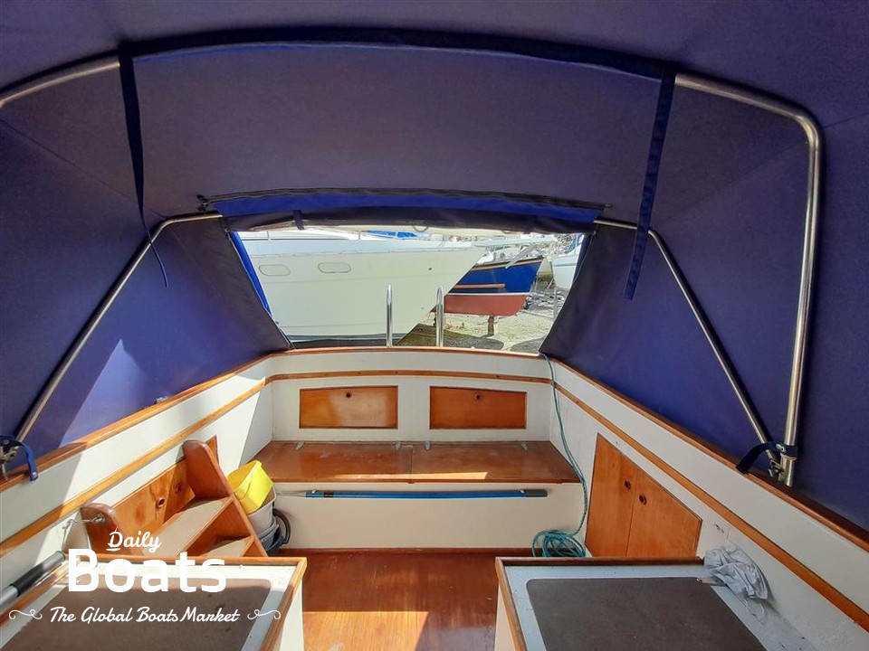 1985 Cheverton Boats 27 for sale. View price, photos and Buy 1985 ...