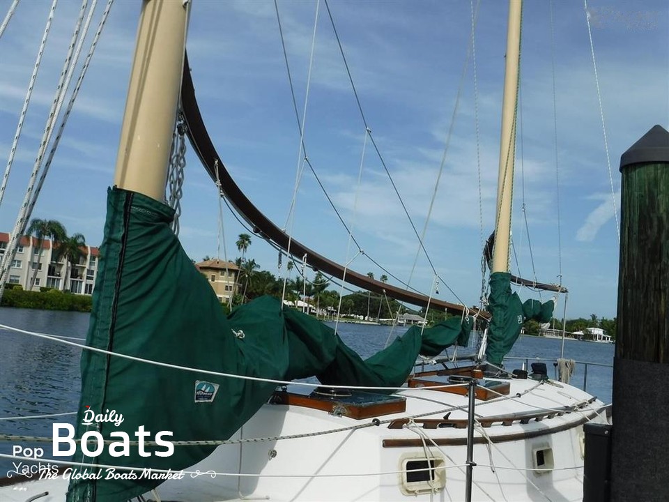 1985 Herreshoff Cat Ketch 31 for sale. View price, photos and Buy 1985 ...