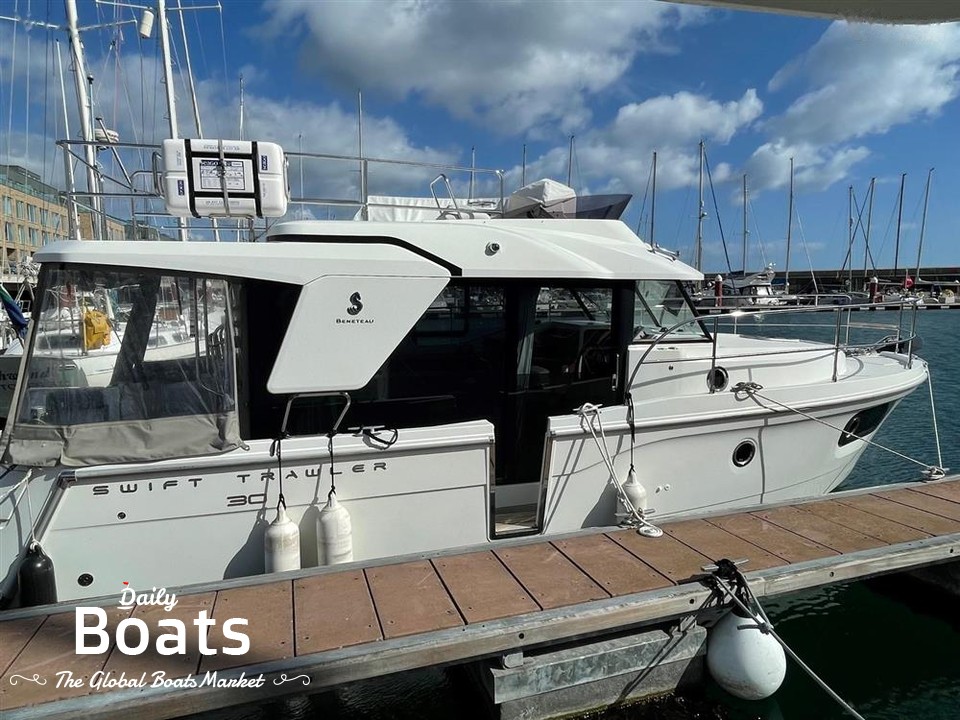 2017 Bénéteau Boats Swift Trawler 30 for sale. View price, photos and ...