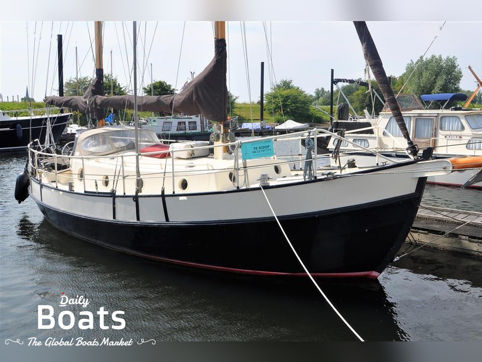 1983 Danish Rose 31 for sale. View price, photos and Buy 1983 Danish ...