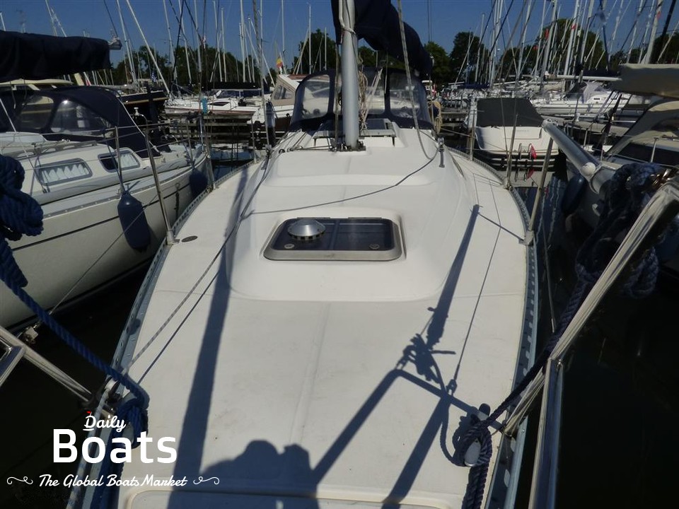 1998 Dufour 30 Classic for sale. View price, photos and Buy 1998 Dufour ...