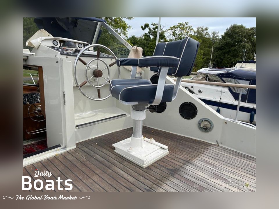 1981 Broom Ocean 37 for sale. View price, photos and Buy 1981 Broom ...