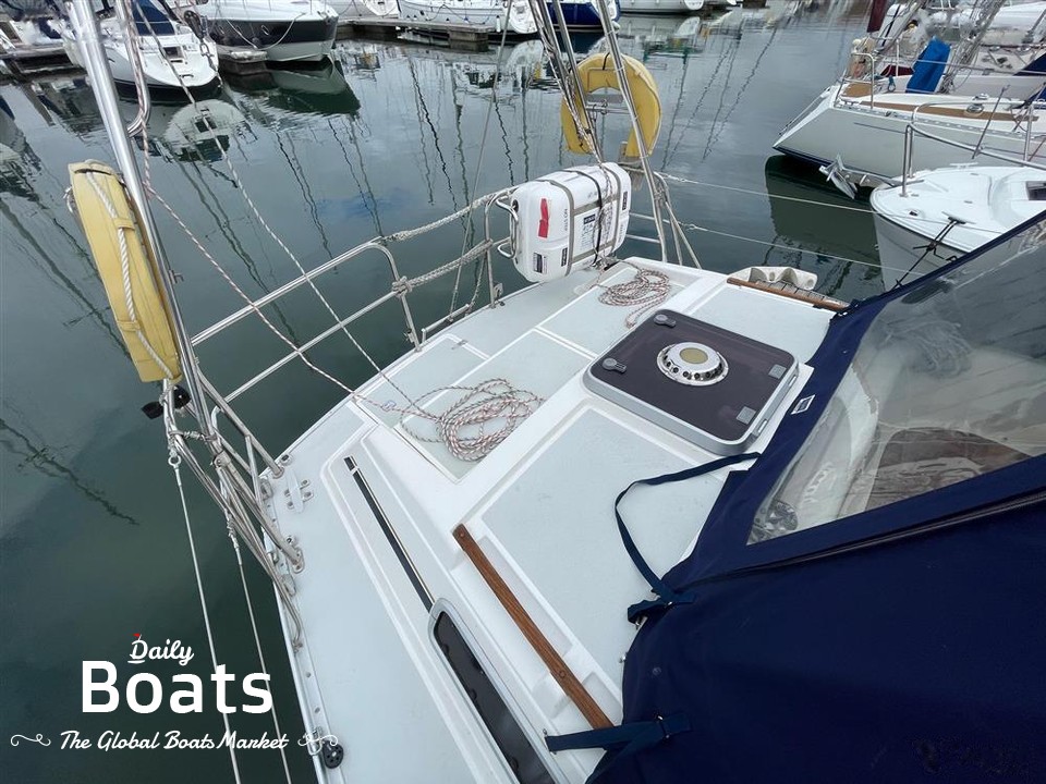 1991 Moody 35 Cc for sale. View price, photos and Buy 1991 Moody 35 Cc ...