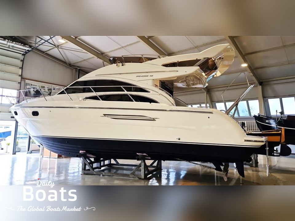 2005 Princess 42 Fly for sale. View price, photos and Buy 2005 Princess ...