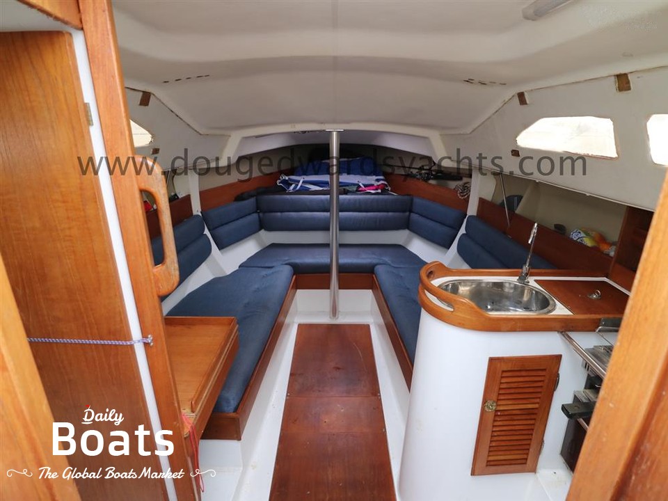 1990 Hunter Horizon 27 for sale. View price, photos and Buy 1990 Hunter ...