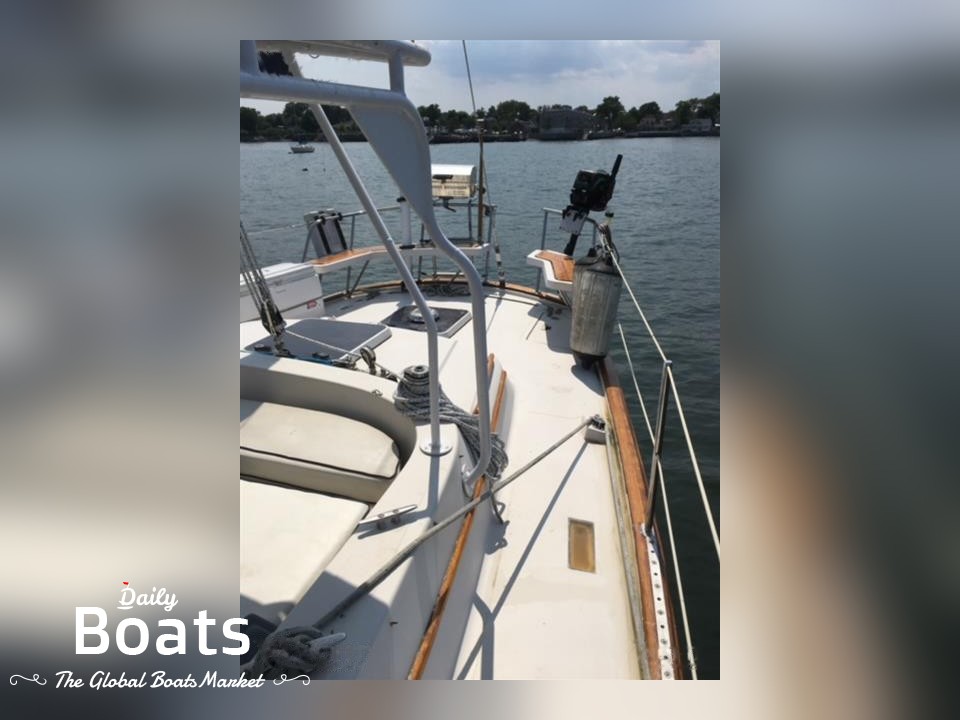 1988 Irwin 38 Center Cockpit Mark Ii Cutter for sale. View price ...