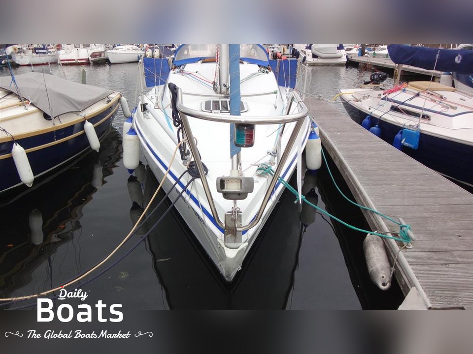 1991 Hunter Horizon 272 for sale. View price, photos and Buy 1991 ...