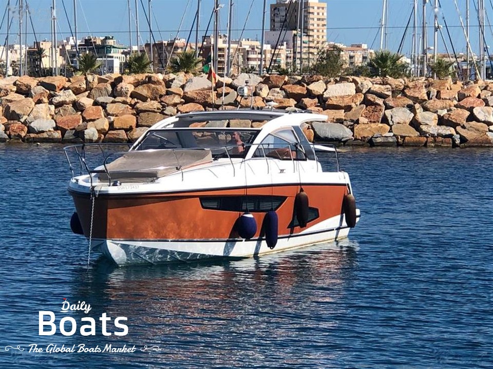 2019 Sealine S330V for sale. View price, photos and Buy 2019 Sealine ...