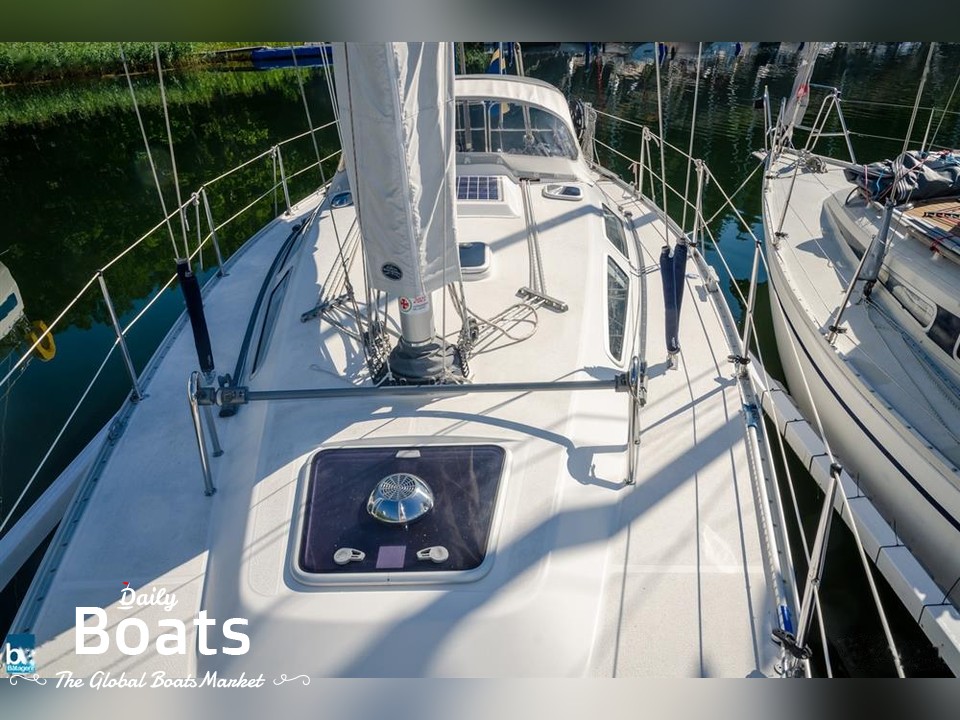 2003 Comfort Yachts Comfortina 35 for sale. View price, photos and Buy ...