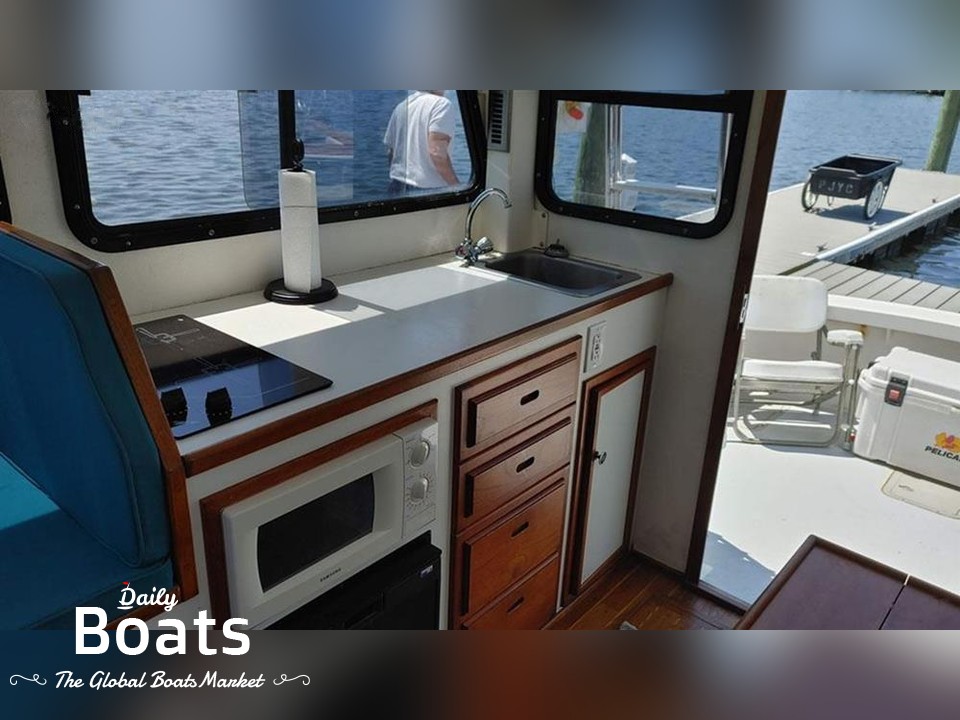 2001 Eastern 31 Flybridge for sale. View price, photos and Buy 2001 ...