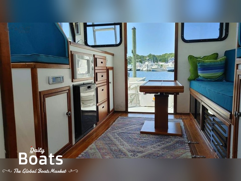 2001 Eastern 31 Flybridge for sale. View price, photos and Buy 2001 ...