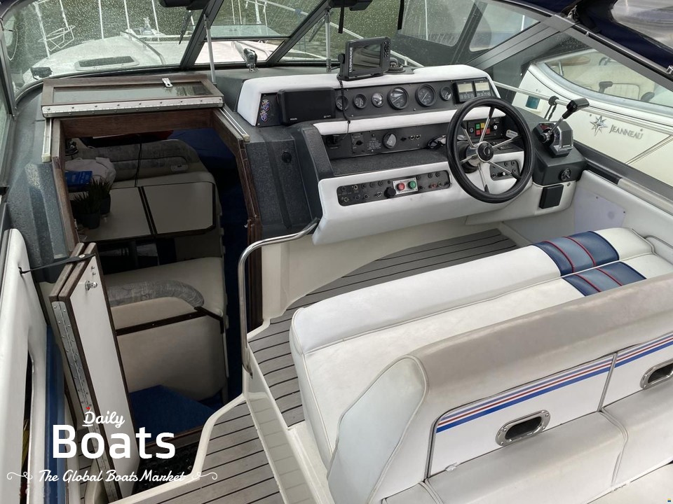 1992 Sea Ray 290 Da Sundancer Diesel for sale. View price, photos and ...