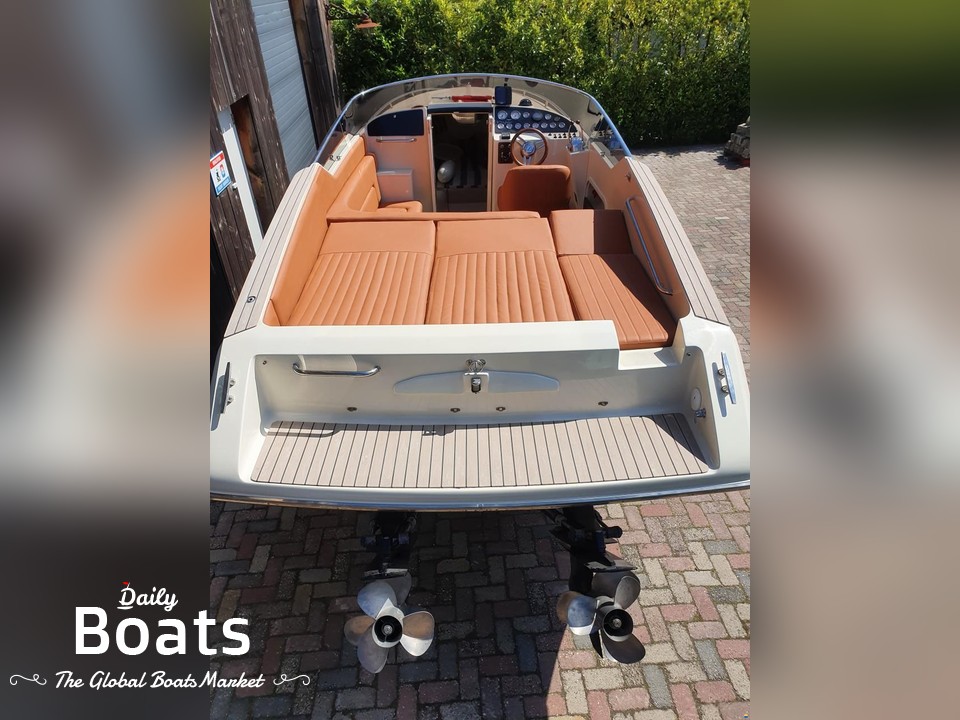 2008 Tony Giugliano 27 Amalfi - Twin Engine - Solo Lago for sale. View ...