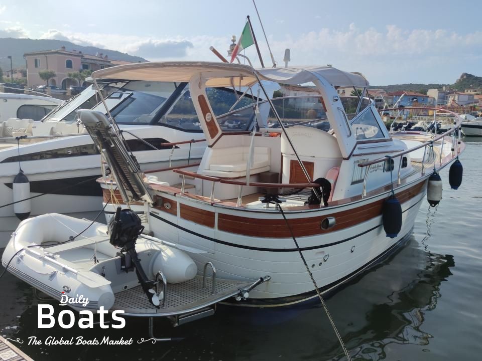 2011 Fratelli Aprea Sorrento 32 Semicabinato for sale. View price ...