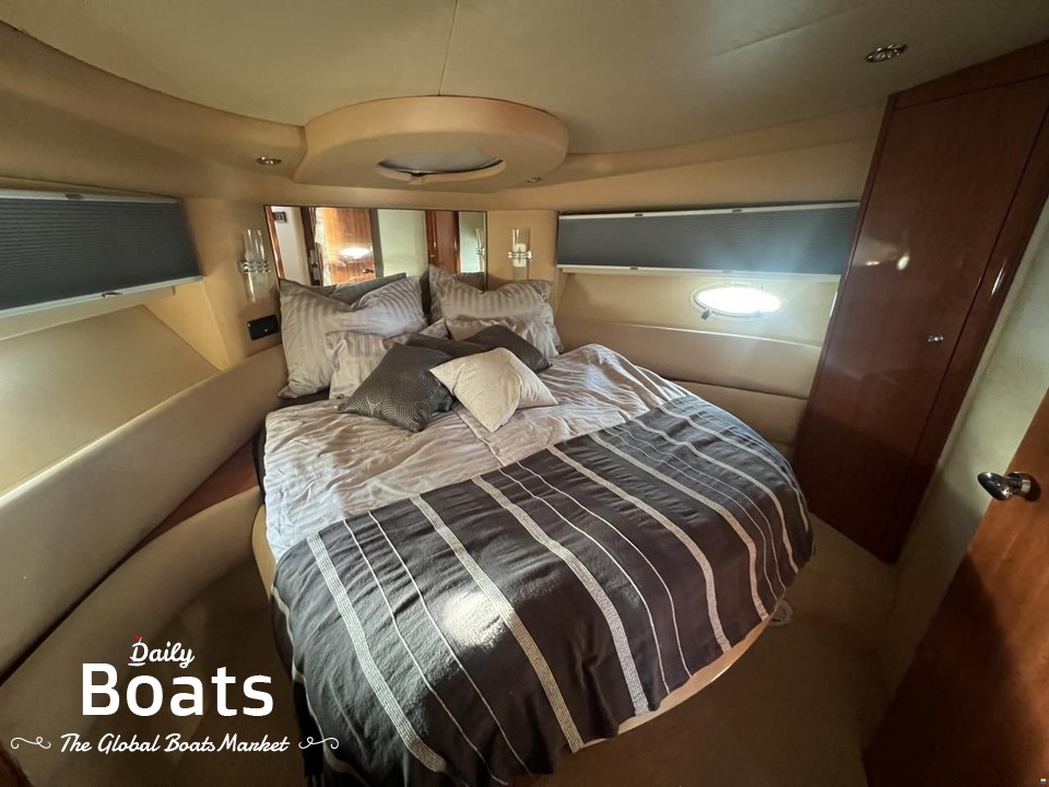 2004 Azimut 39 Flybridge for sale. View price, photos and Buy 2004 ...