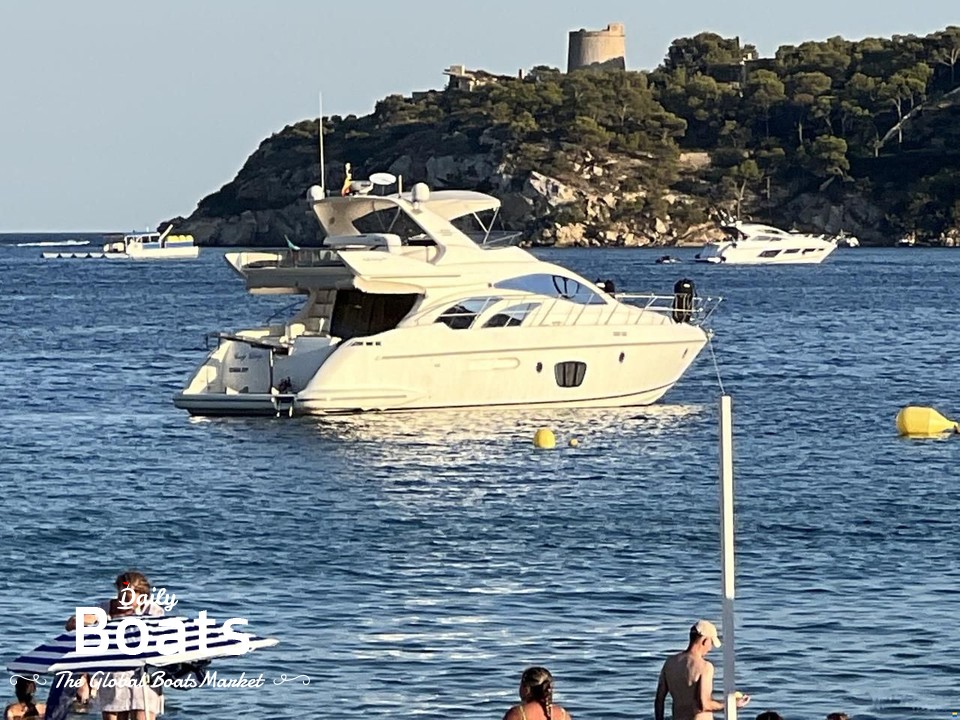 2008 Azimut 55 Evolution for sale. View price, photos and Buy 2008 ...