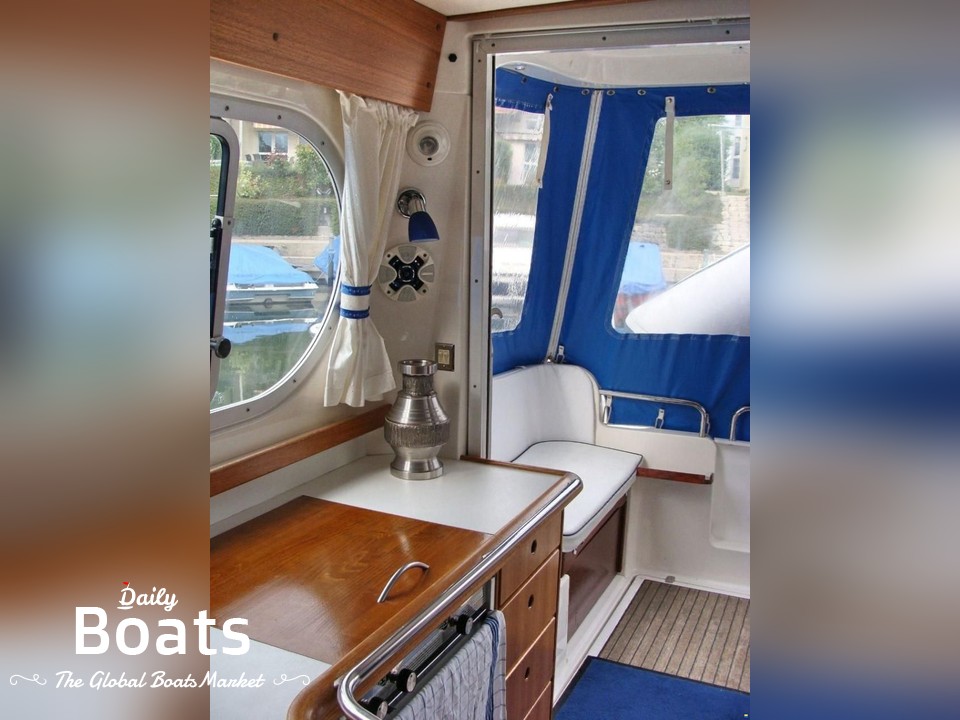 1998 Nimbus 33 Flybridge for sale. View price, photos and Buy 1998 ...